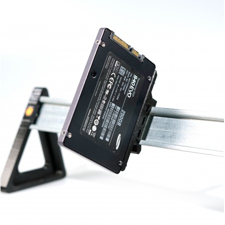 din-rail-2-5-ssd-clip
